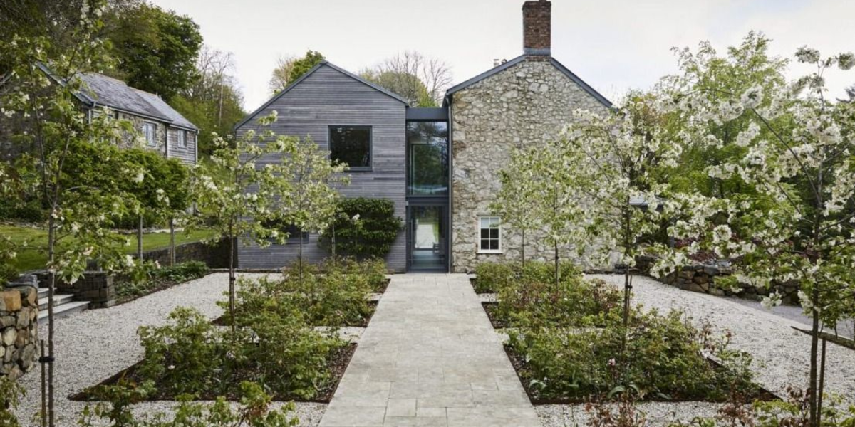 Bottor Cottage: Połączenie Architektury Gruzińskiej z Nowoczesnymi ...