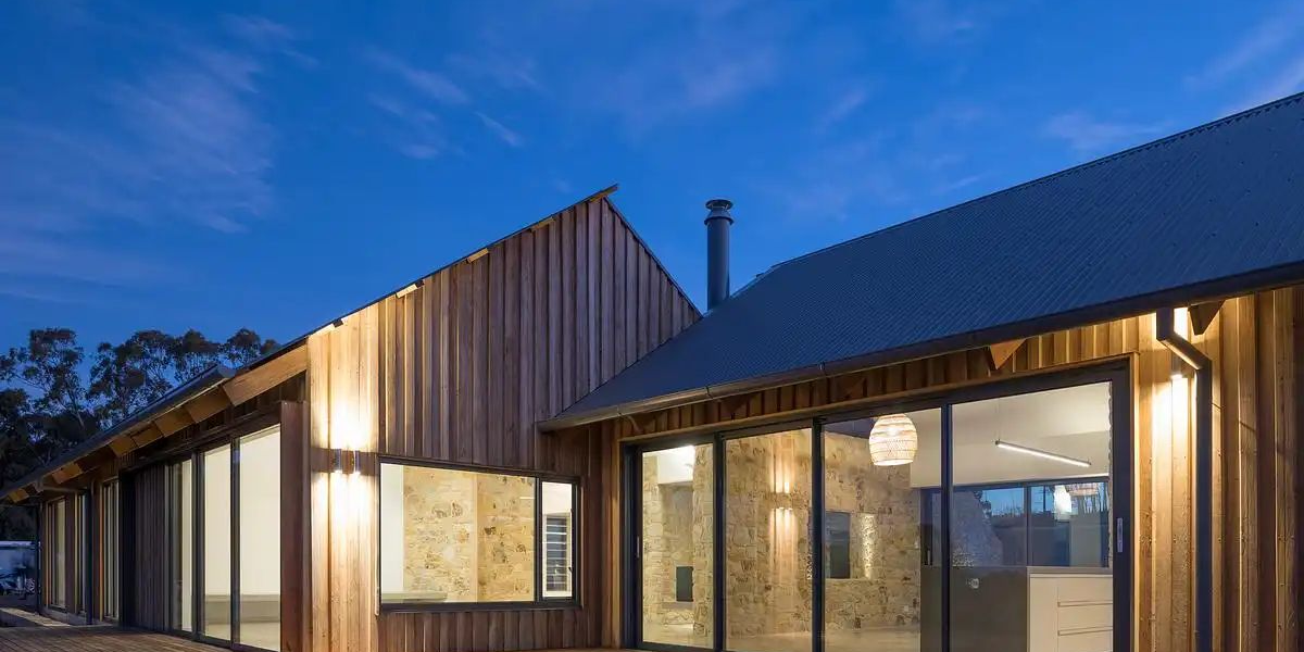 House in the Hills James Allen Architect - nowoczesna stodoła ...