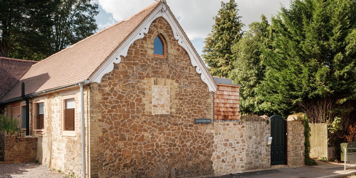 Woodthorpe Stables: Renowacja Nowoczesnej Stodoły z Naturalnych ...